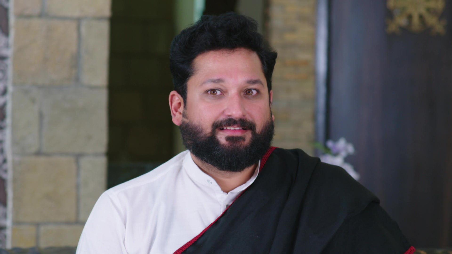 Watch Guppedantha Manasu Episode 458 on JioHotstar