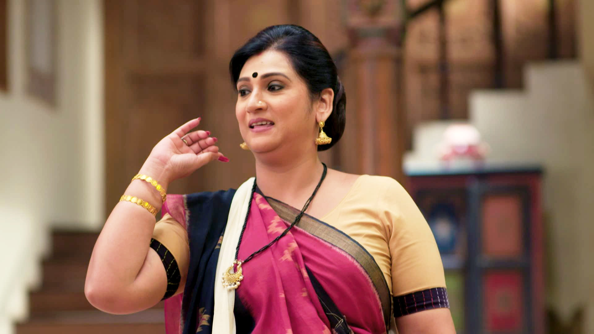 Watch Pandya Store S1 Episode 310 on JioHotstar
