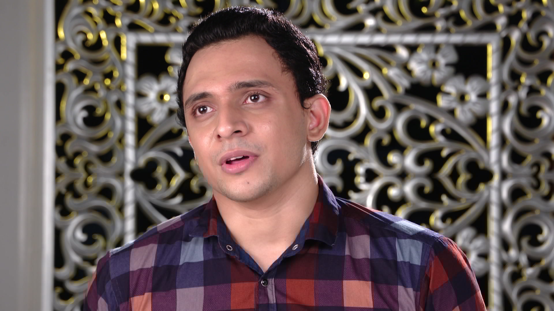 Watch Bangarada Panjara S1 Episode 188 on JioHotstar