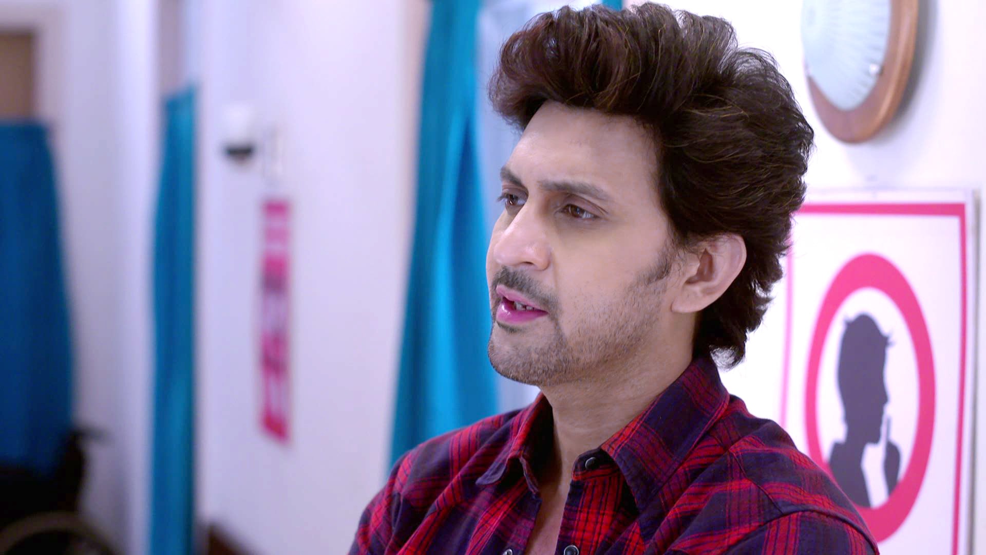 Watch Khelaghor S1 Episode 412 on JioHotstar