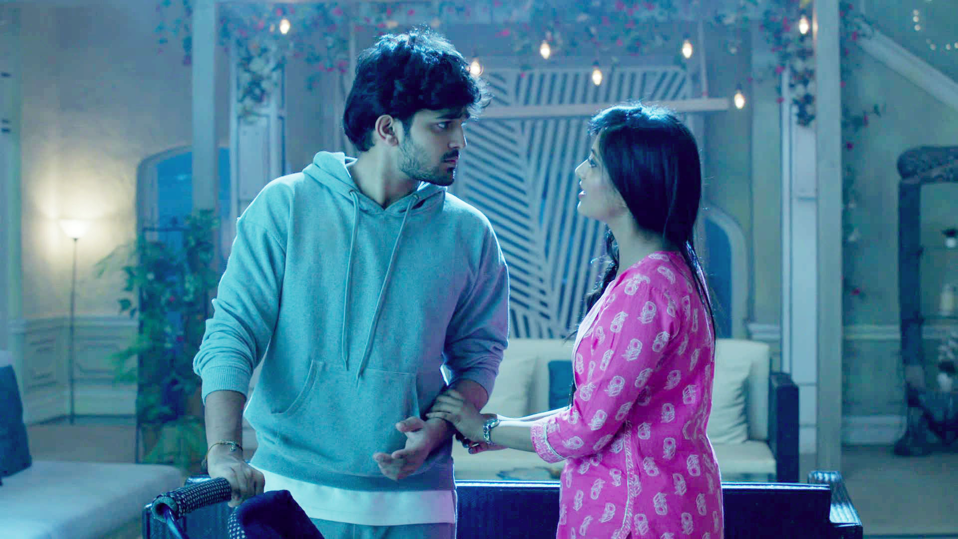 Watch Banni Chow Home Delivery S1 Episode 201 on JioHotstar