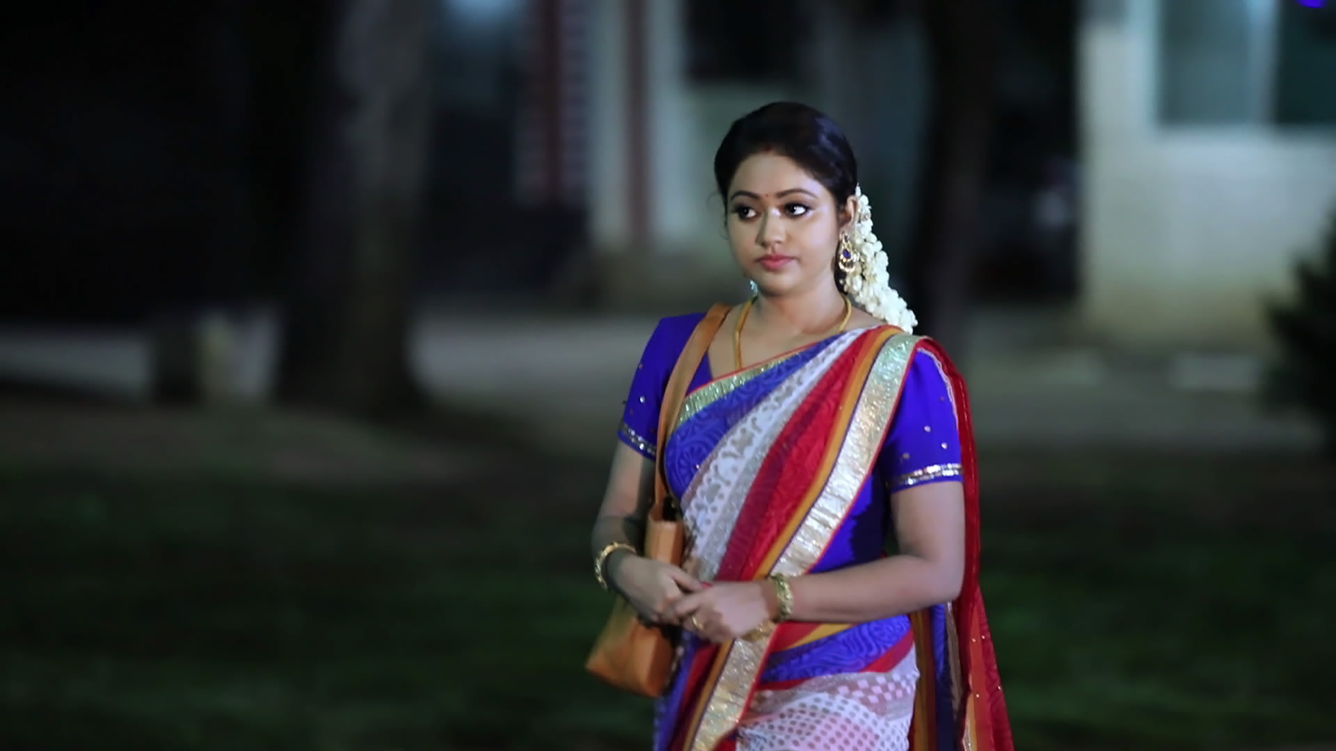 Watch Ponmagal Vanthaal Episode 146 on JioHotstar