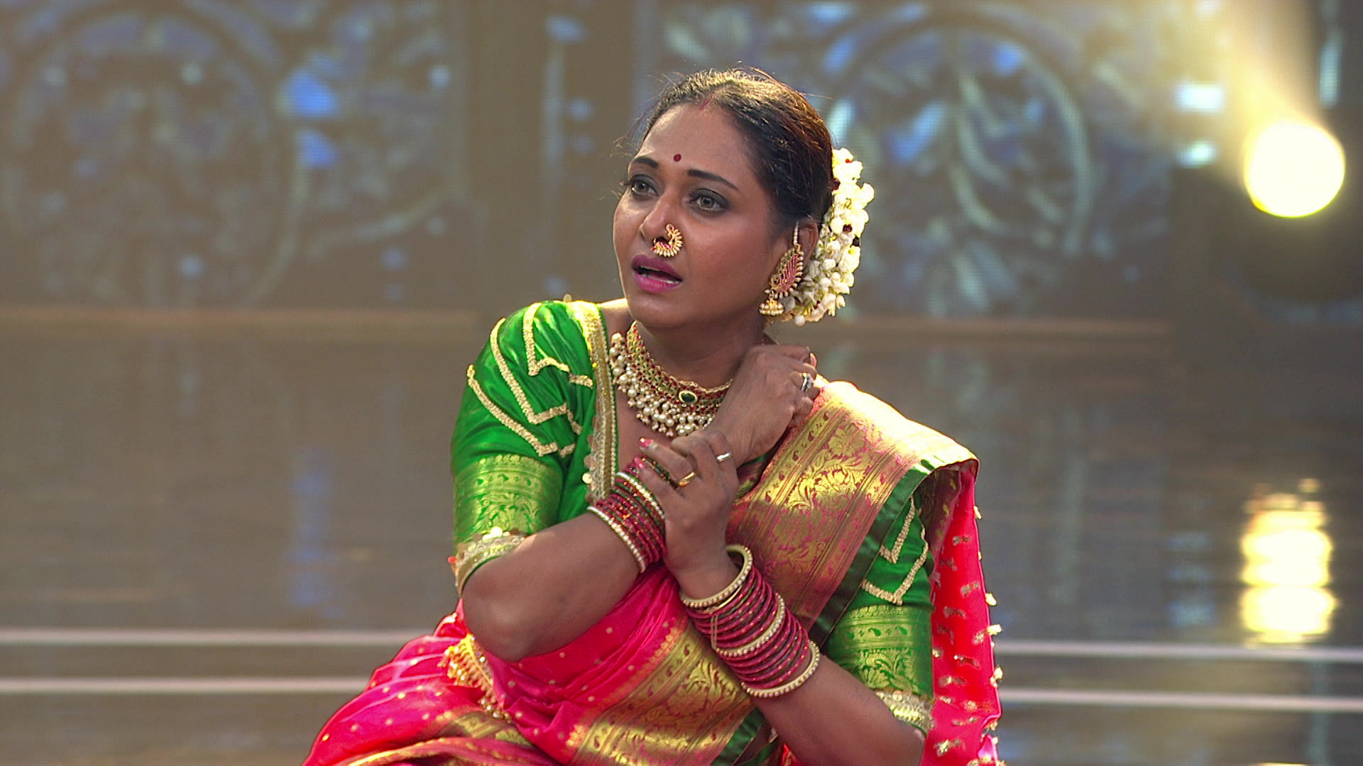 Stream Megha Ghadge Graces the Stage Season 1 Episode 18 – Megha Ghadge ...