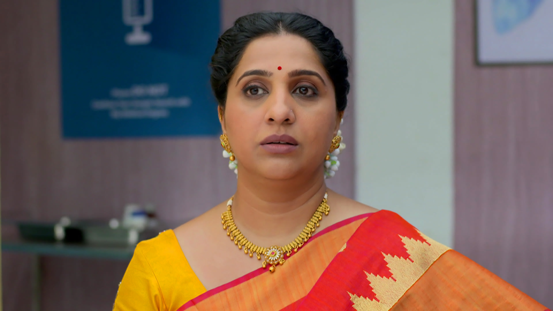 Watch Aai Kuthe Kaay Karte S1 Episode 765 on JioHotstar