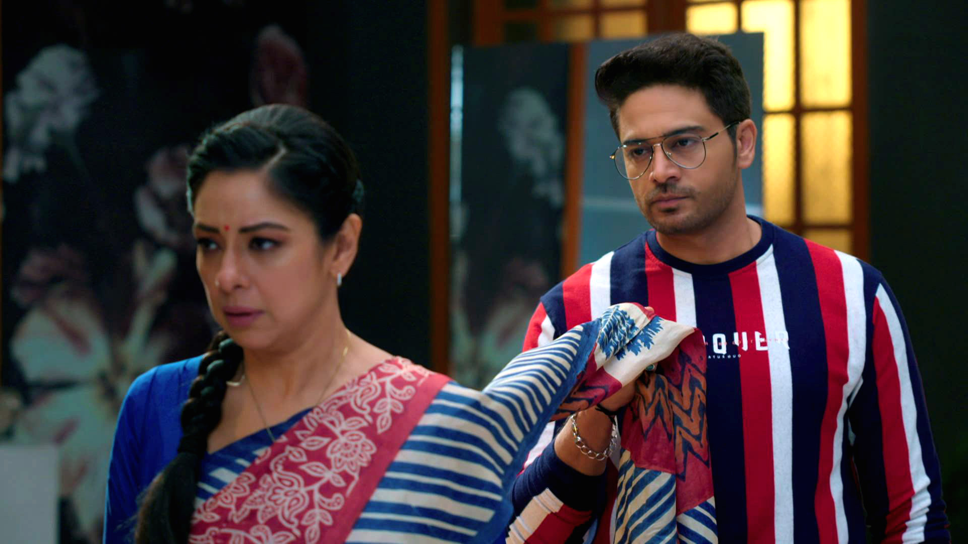 Watch Anupama, Anuj's Dilemma Online