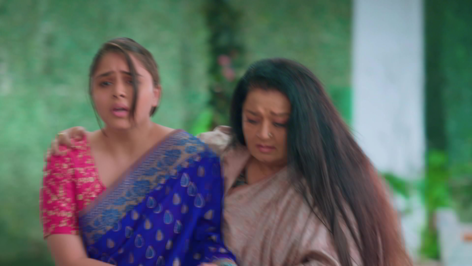 Watch Anupama Episode 1044 on JioHotstar