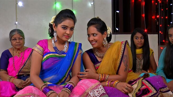 Watch Kulavadhu S1 Episode 211 on JioHotstar