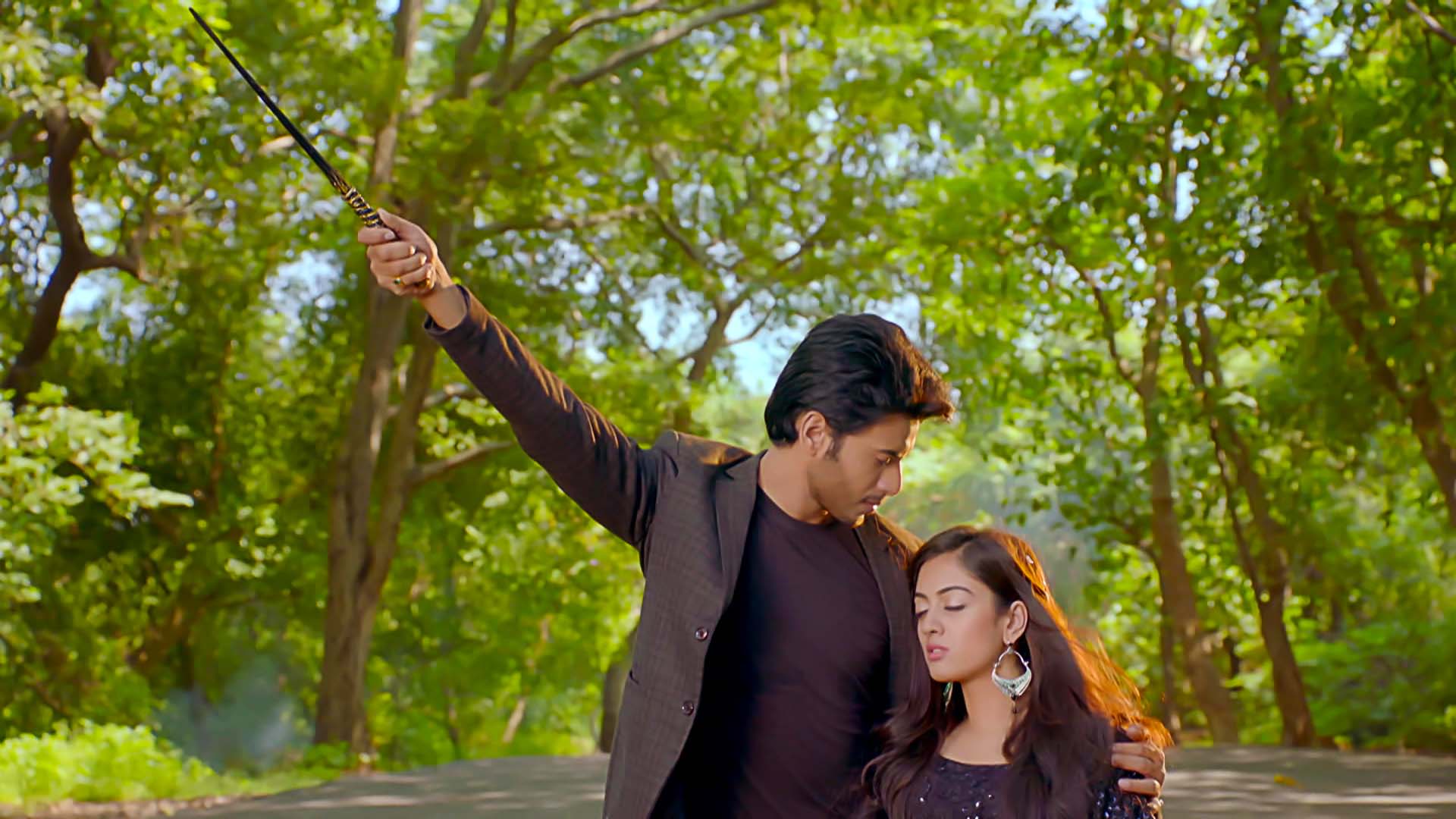 Watch mohabbat only on Watcho