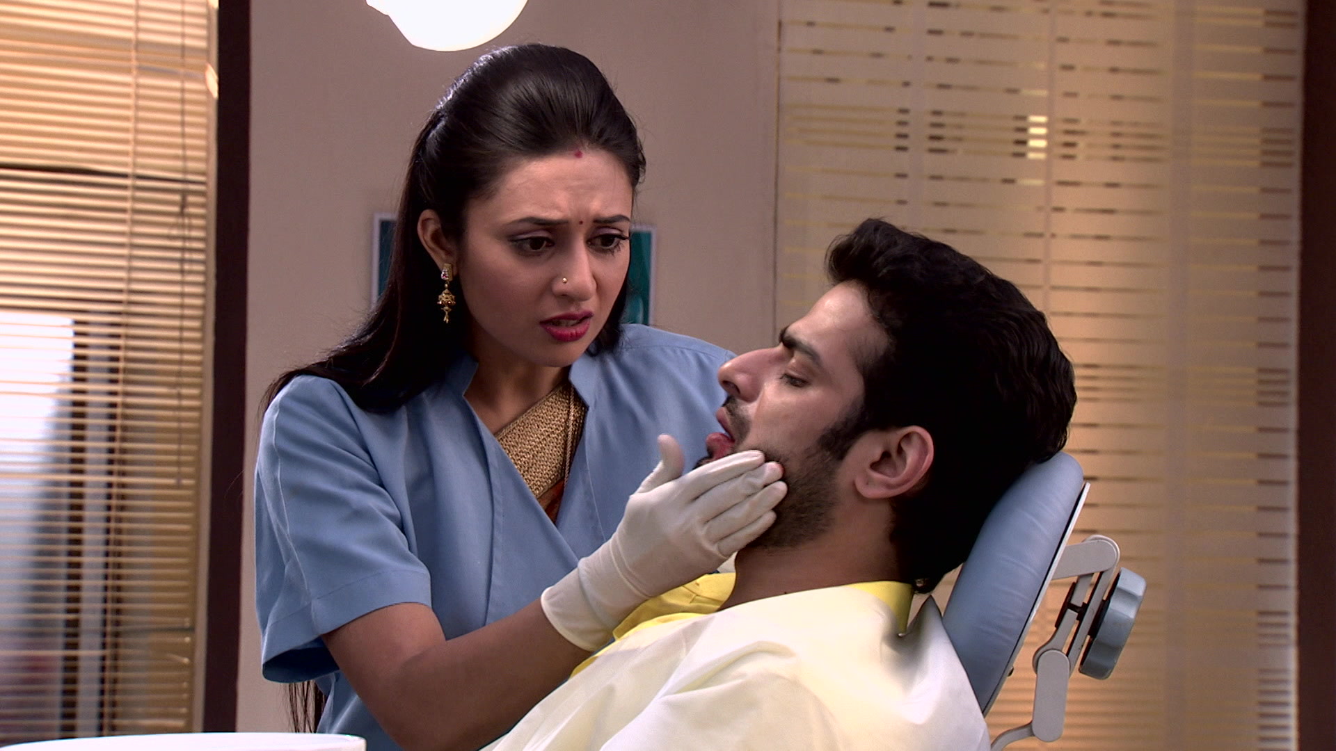 Watch New Episodes of aei-bodhe-prema only on Watcho