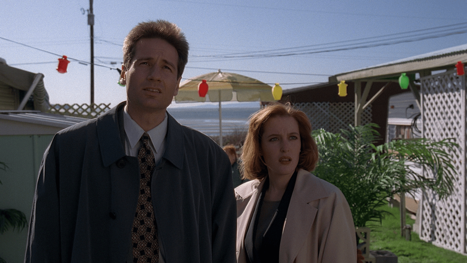 Watch The X-Files S2 Episode 20 on Disney+