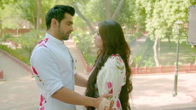 Watch Bahu Begum S1 Episode 2 on JioHotstar