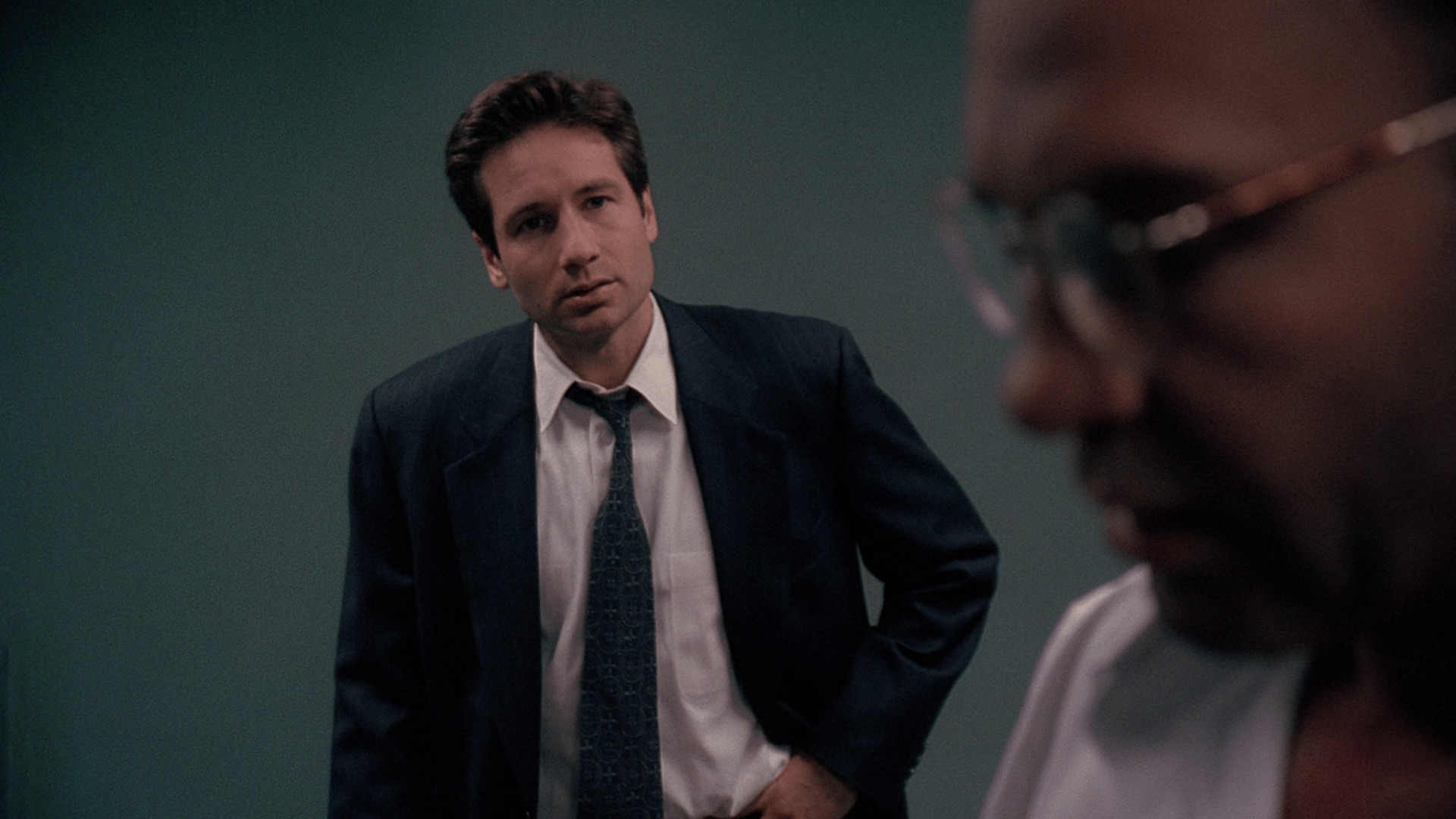 Watch The X-Files S3 Episode 21 on Disney+