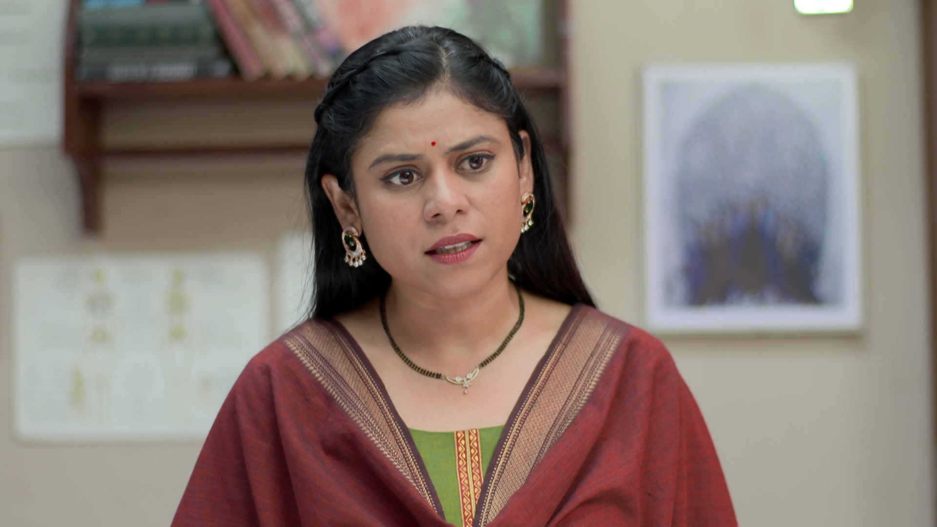 Watch Aai Kuthe Kaay Karte S1 Episode 1283 on JioHotstar