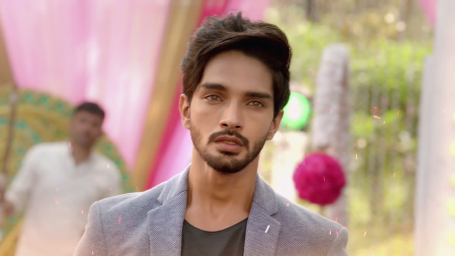 Watch Nazar S1 Episode 61 on JioHotstar