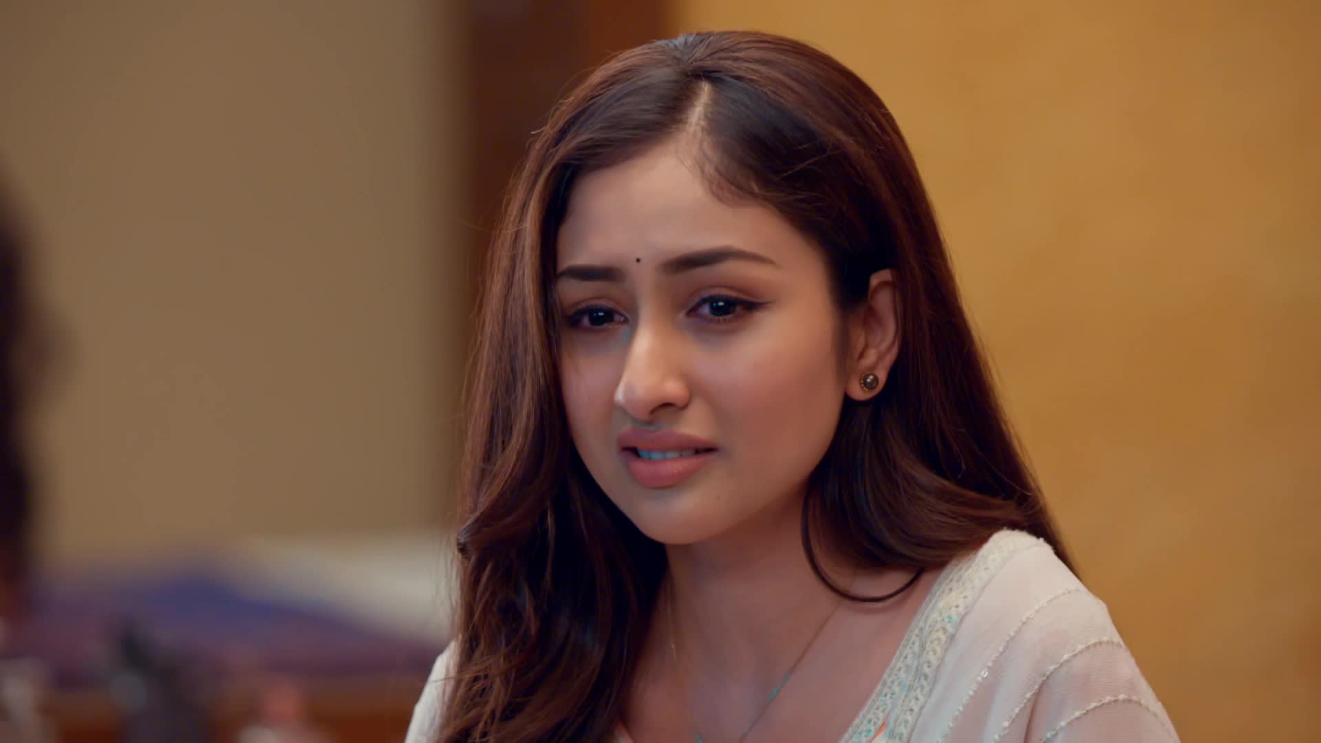 Watch Parineetii S1 Episode 406 on JioHotstar