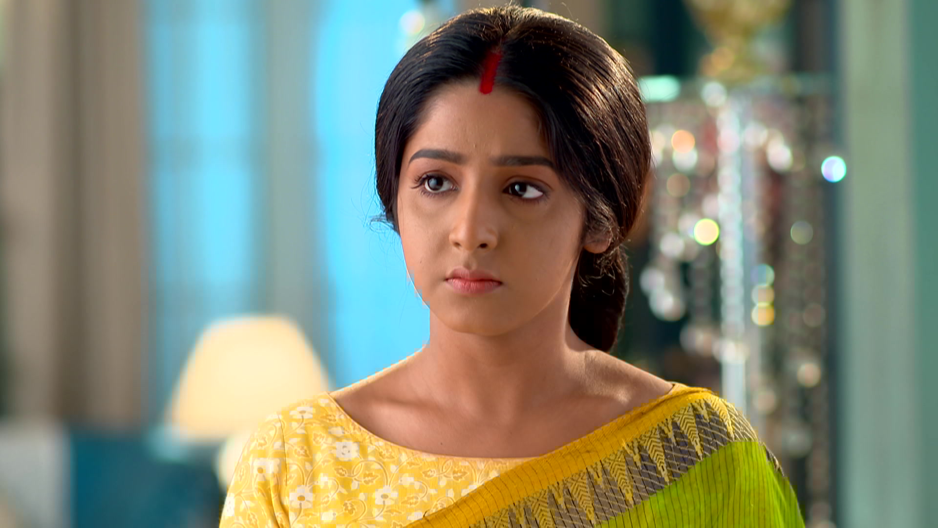 Watch Anurager Chhowa S1 Episode 646 on JioHotstar