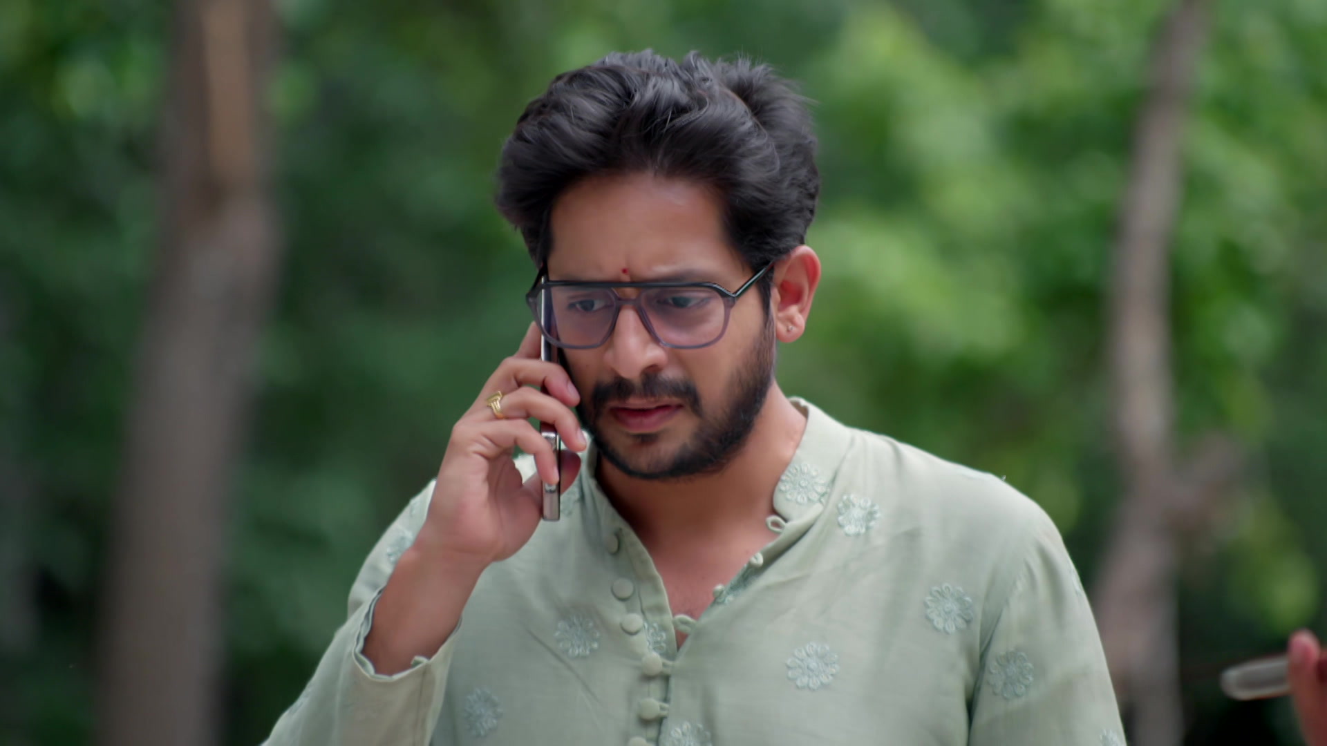 Watch Sharade Episode 122 on JioHotstar