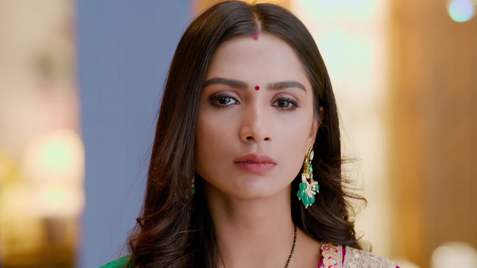 Watch Udaariyaan S1 Episode 887 on JioHotstar