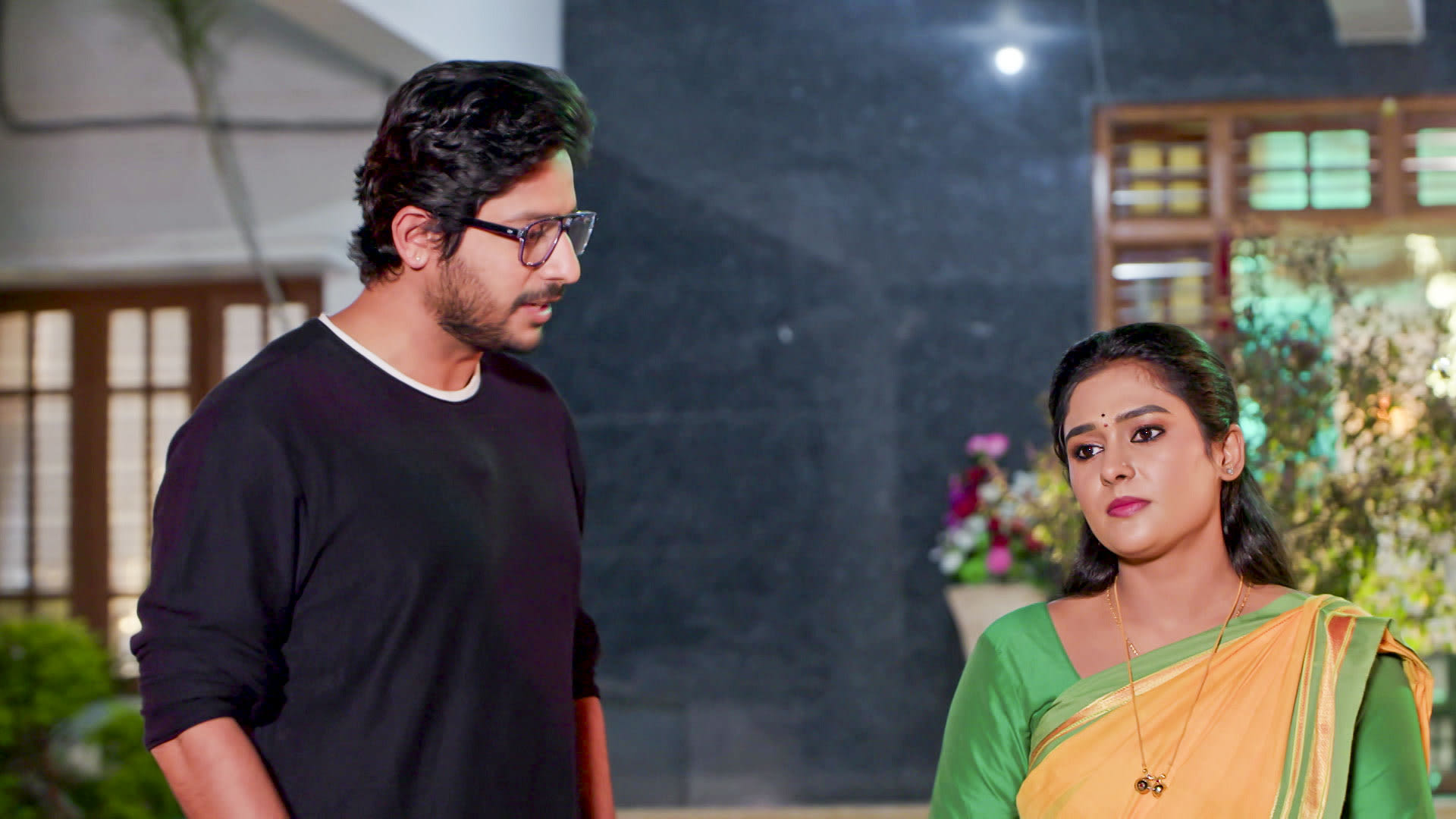 Watch Sharade S1 Episode 288 on JioHotstar