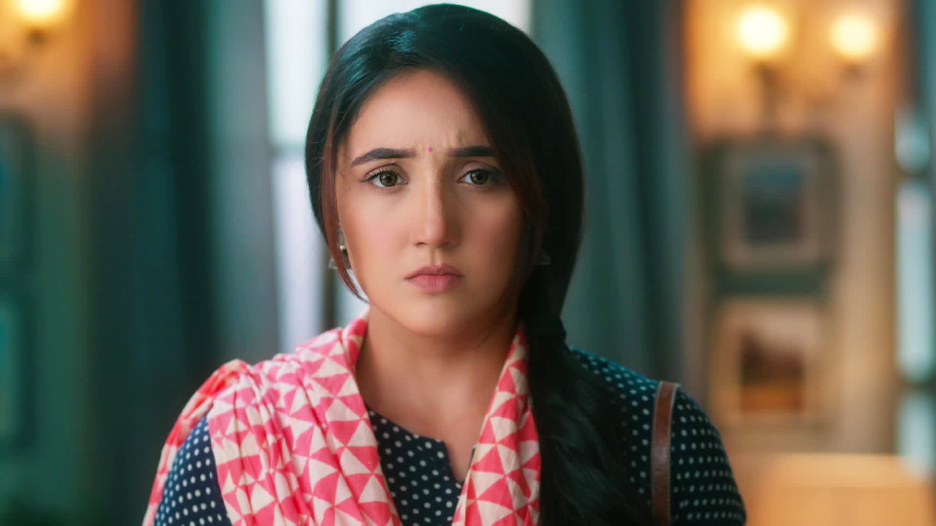 Watch Suman Indori Episode 5 on JioHotstar