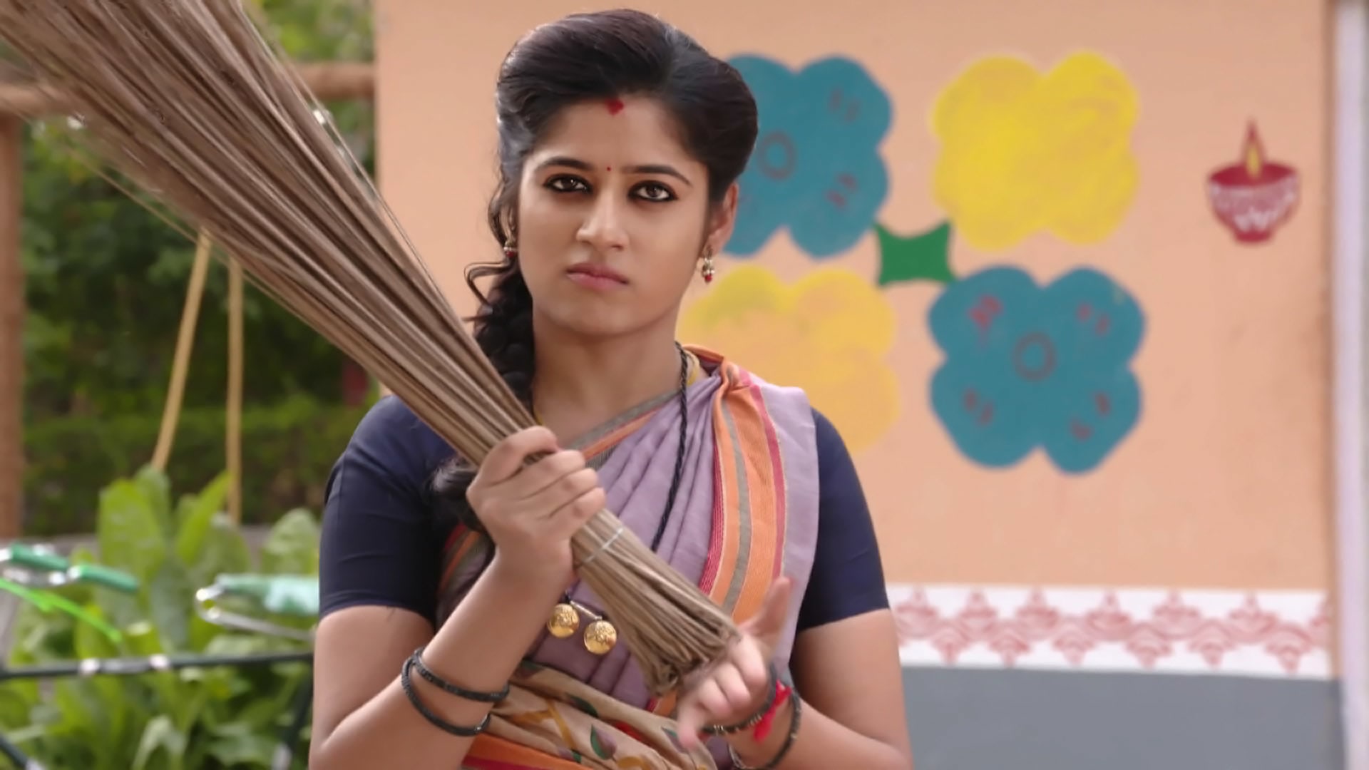 Watch Shambhavi S1 Episode 150 on JioHotstar