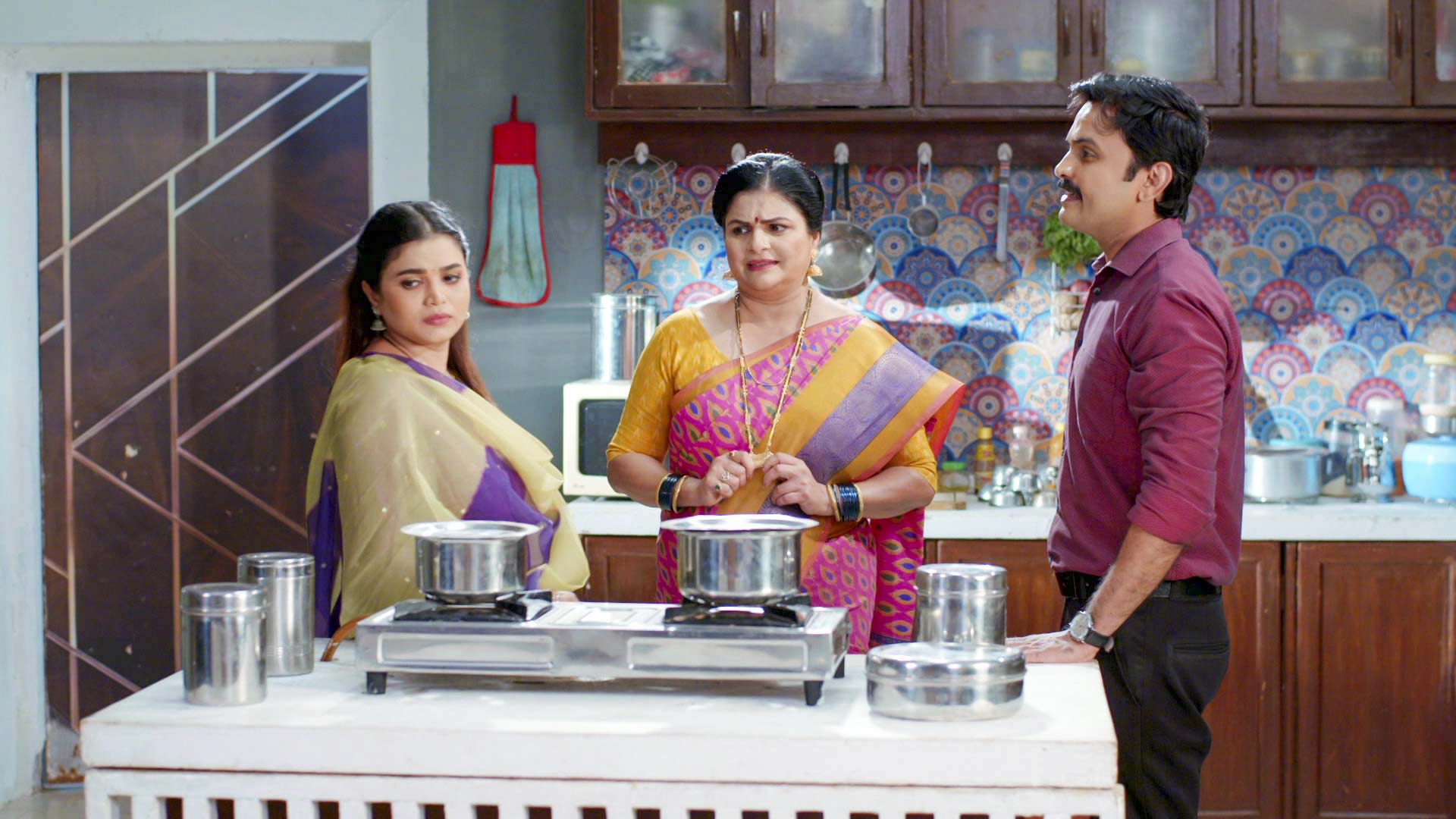 Watch Saadhi Maansa Episode 433 on JioHotstar