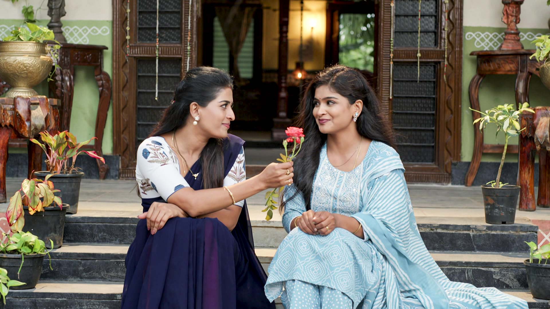 Watch Illu Illalu Pillalu S1 Episode 274 on JioHotstar
