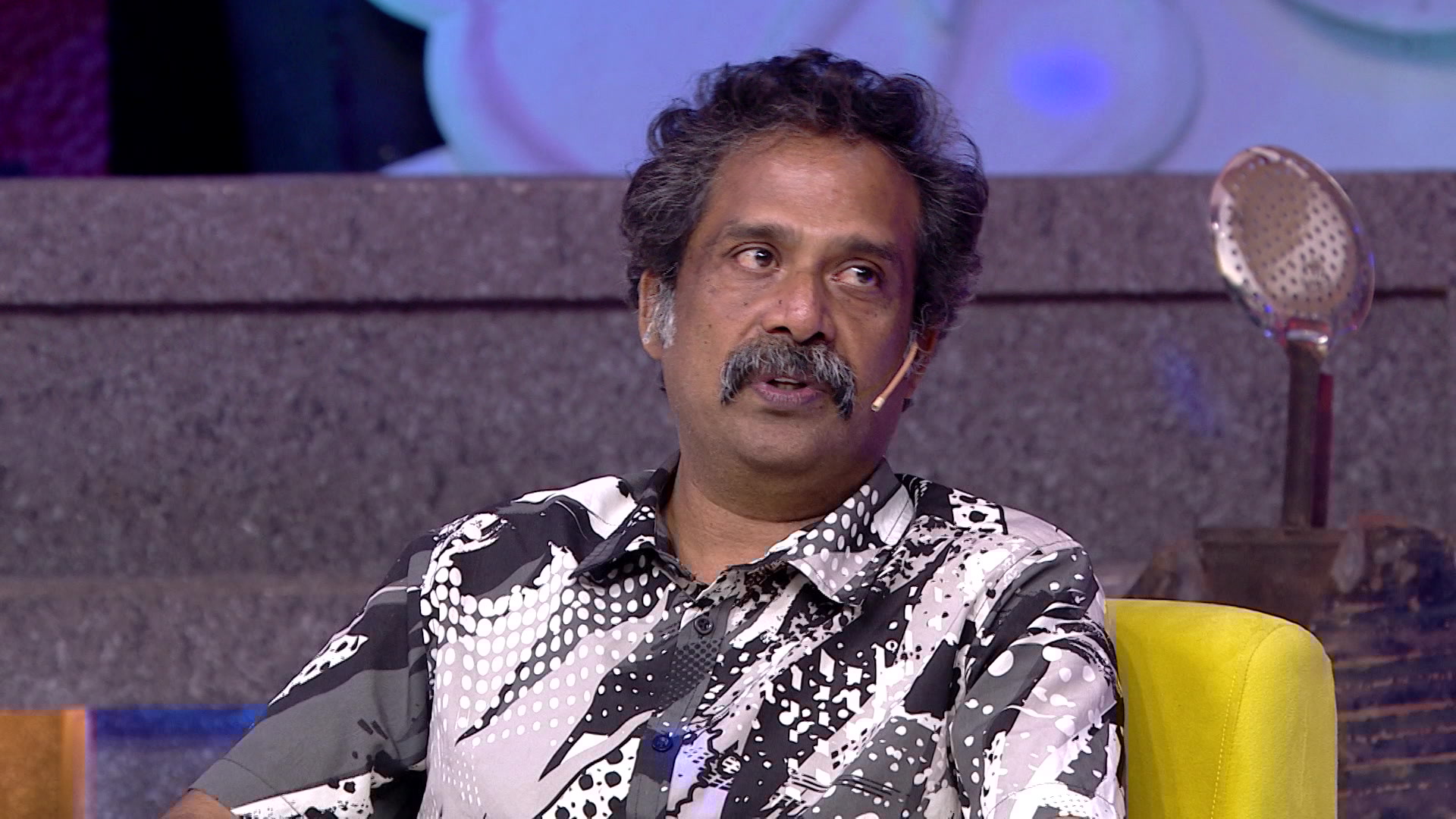 Watch Neeya Naana Episode 373 on JioHotstar