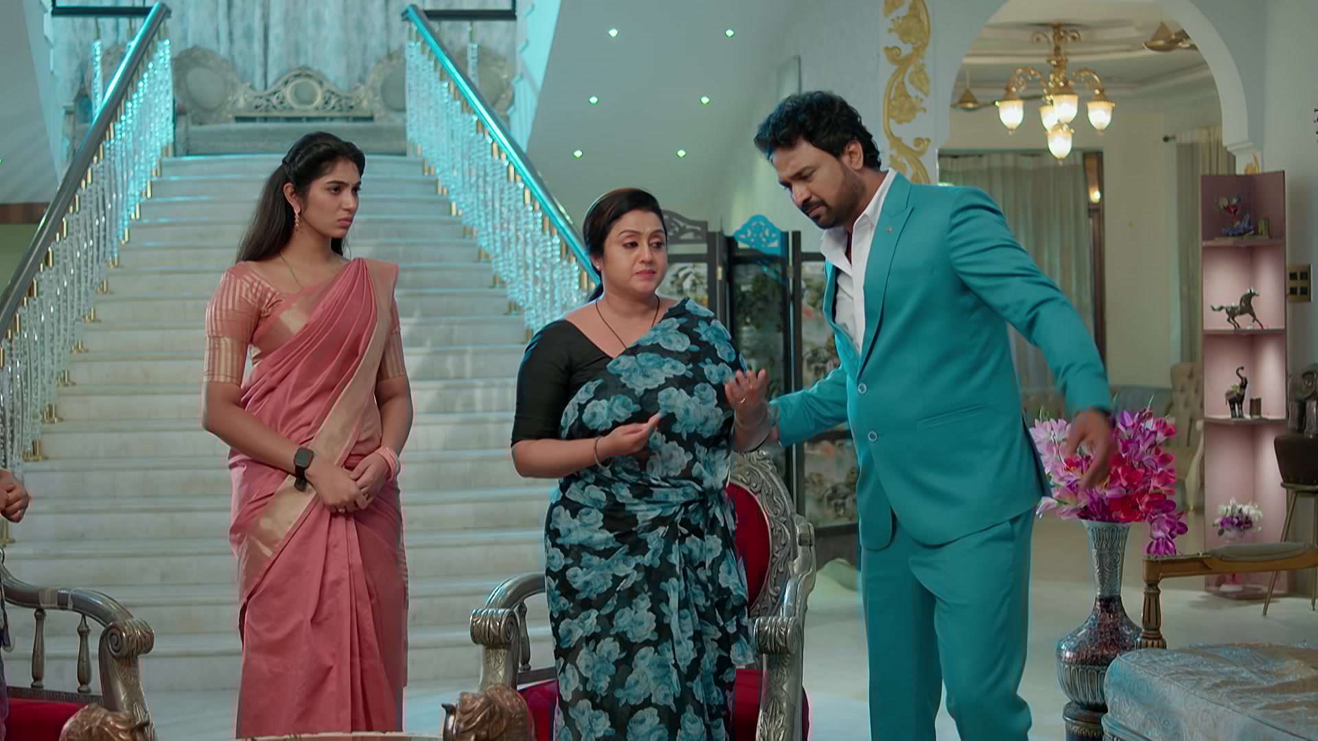 Stream Srilatha's Plan for Revenge Season 2 Episode 259 – Srilatha's ...