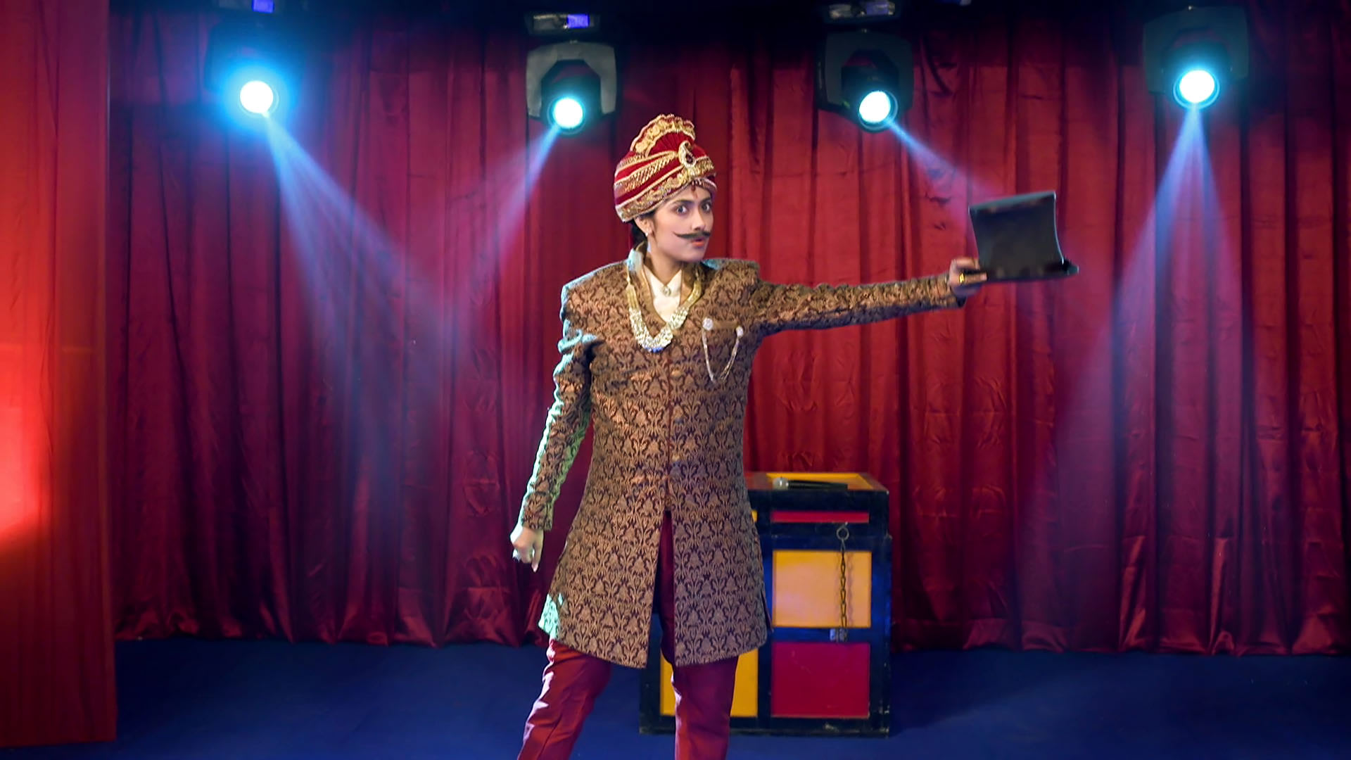 Watch Falna S1 Episode 3 on JioHotstar