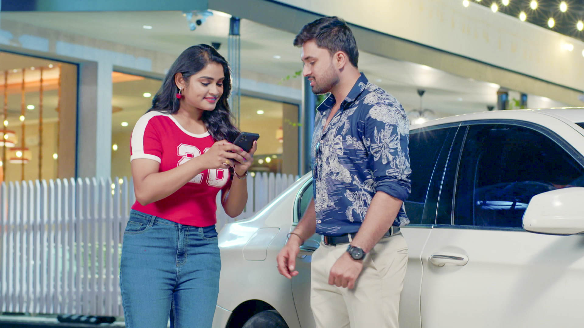 Watch Chinni Episode 326 on JioHotstar