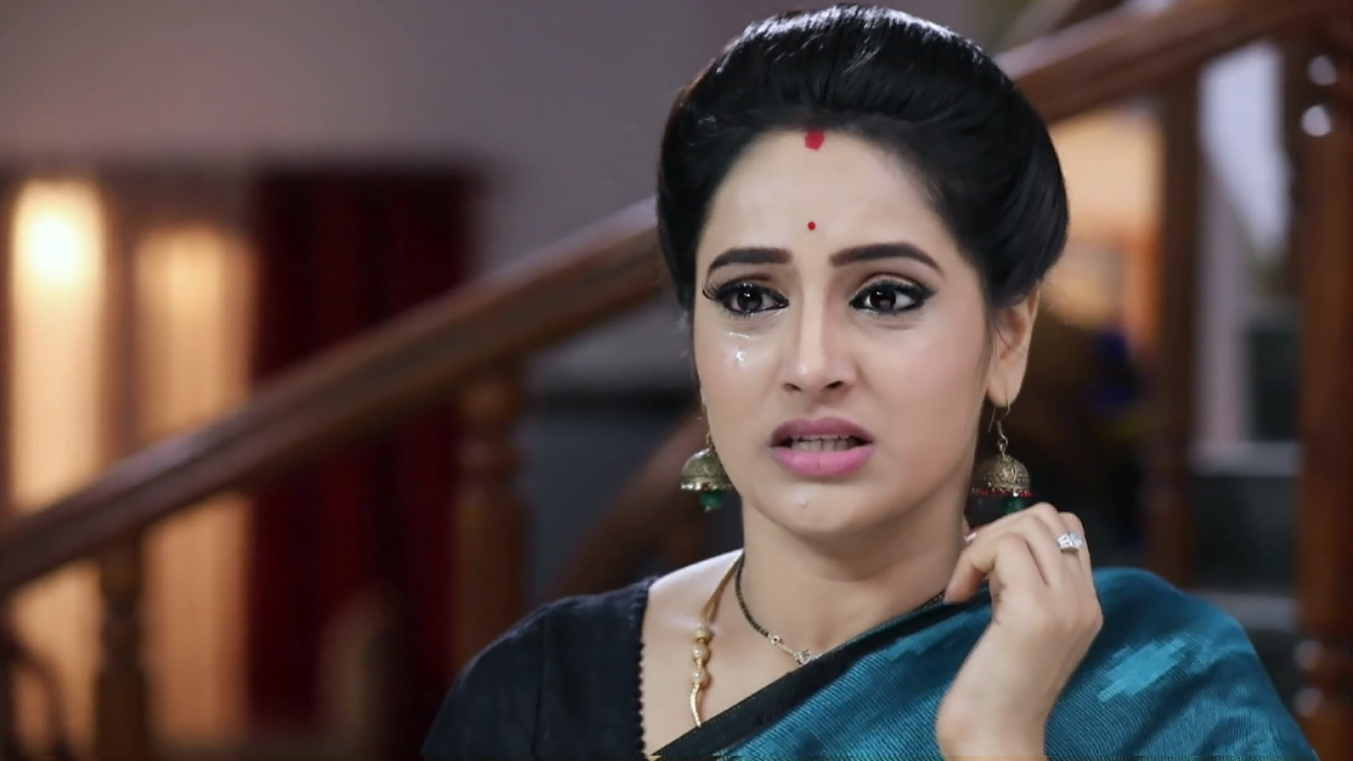 Stream Thiya Slaps Nila Season 1 Episode 229 – Thiya Slaps Nila on Hotstar