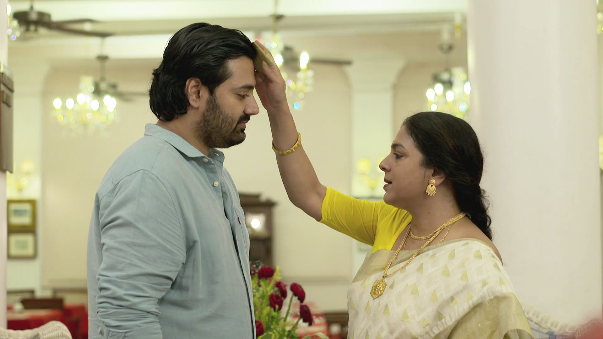 Watch Mohor S1 Episode 576 on JioHotstar