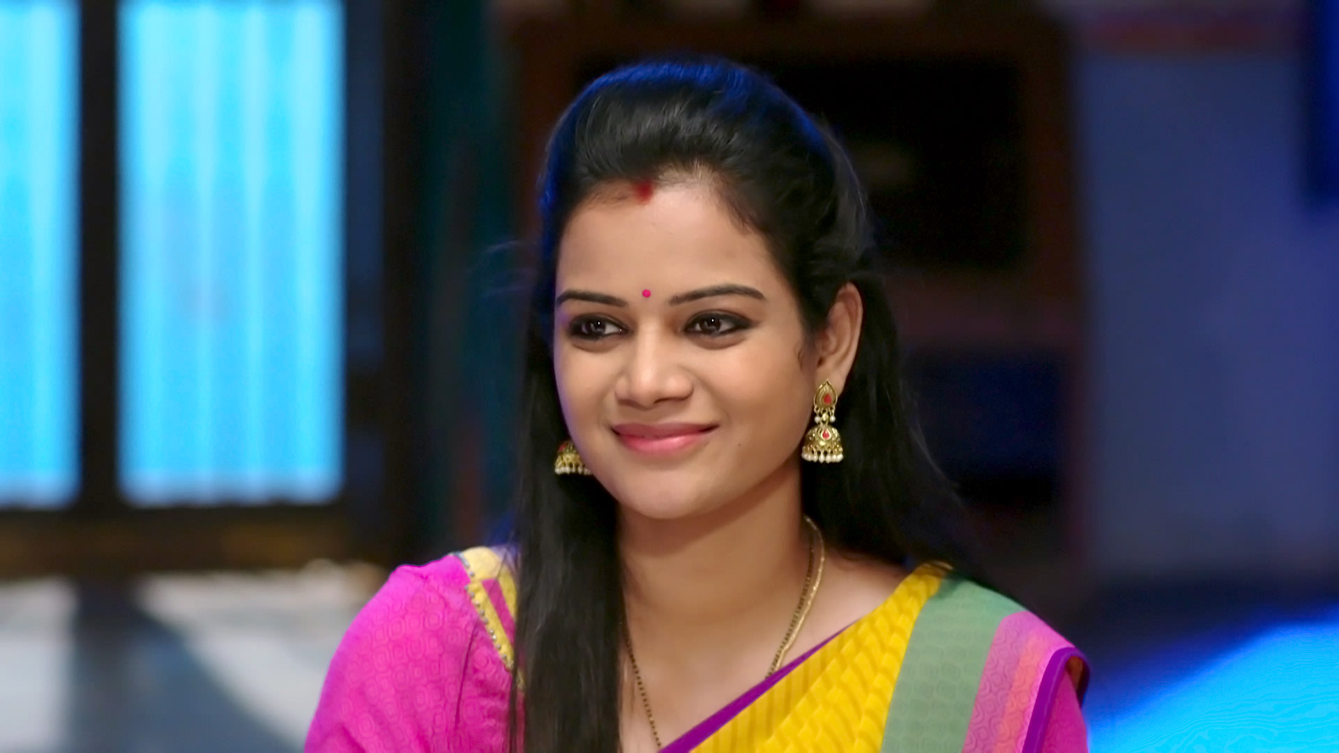 Watch Vadinamma S1 Episode 246 on JioHotstar