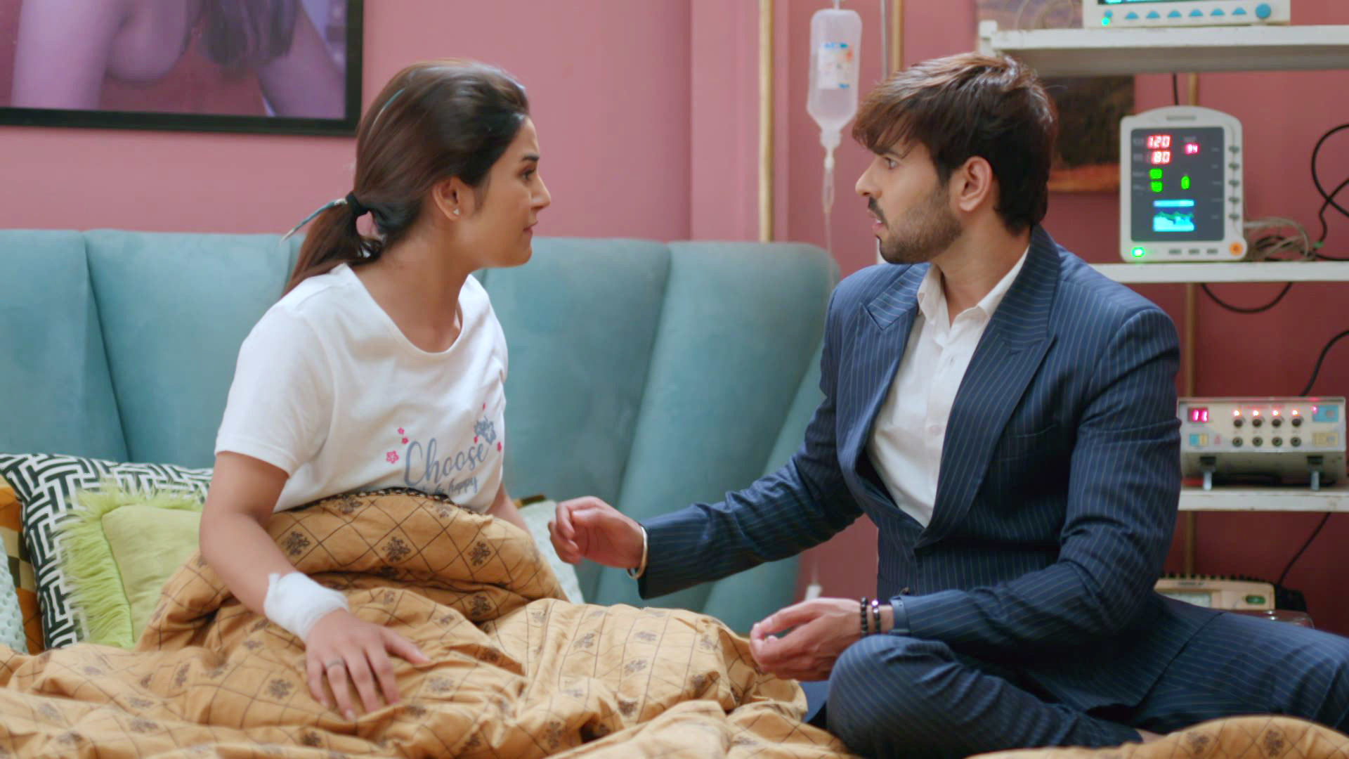 Watch Faltu S1 Episode 231 on JioHotstar