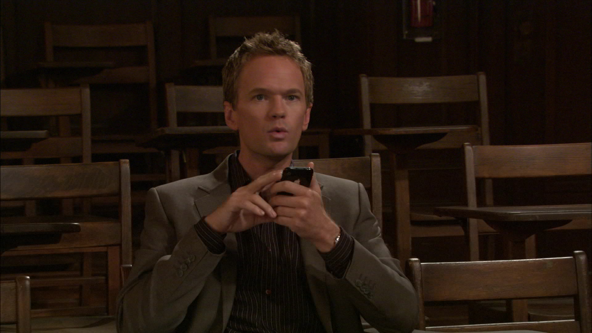 Stream Robin 101 Season 5 Episode 3 – Robin 101 on Disney+