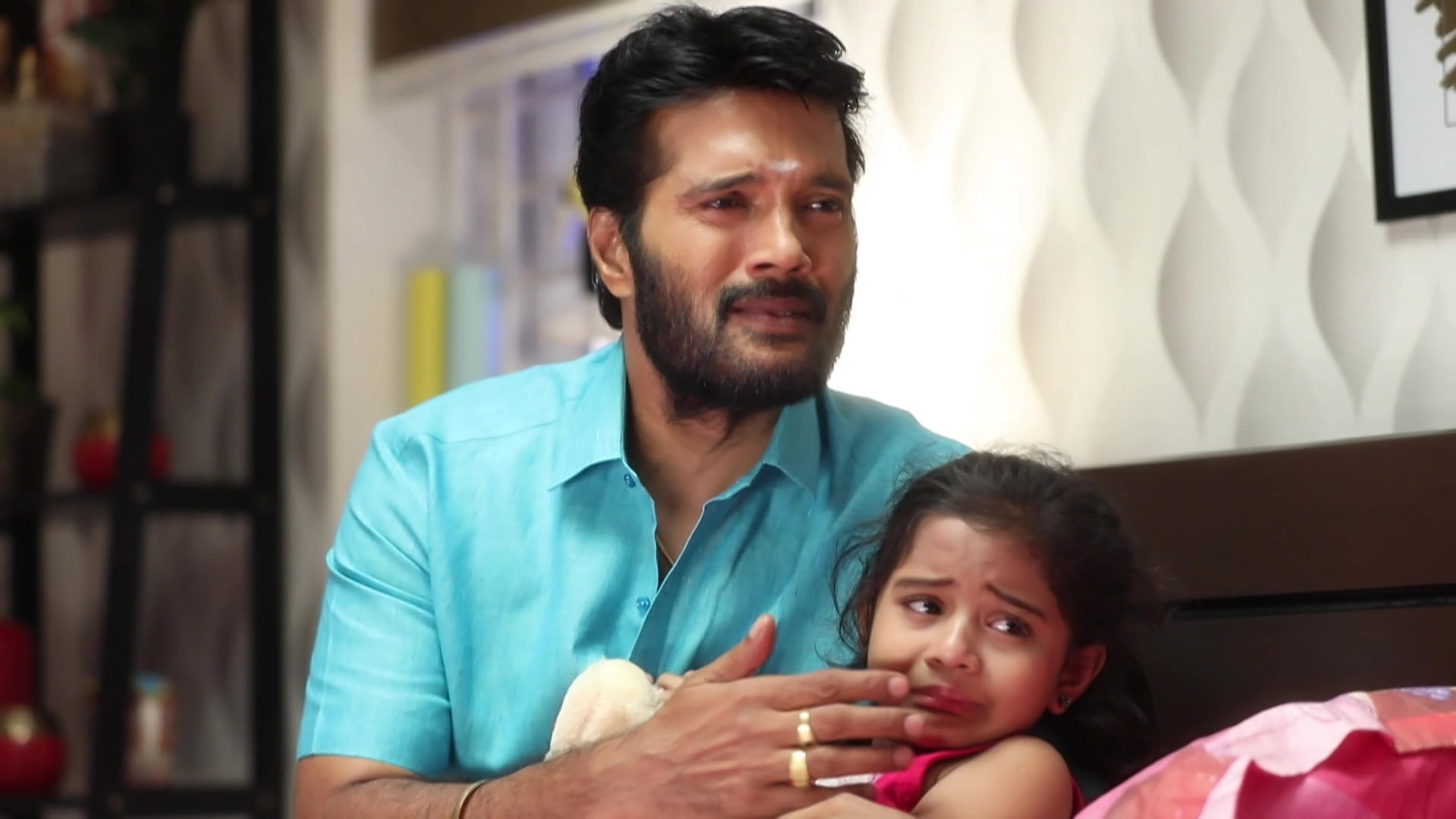 Watch Senthoora Poove S1 Episode 2 on JioHotstar