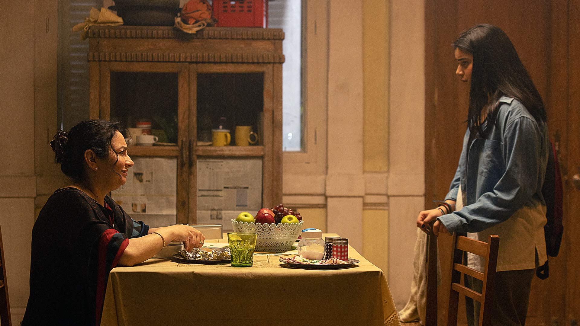 Nonton Seeing Red Season 1 Episode 4 - Seeing Red di Disney+