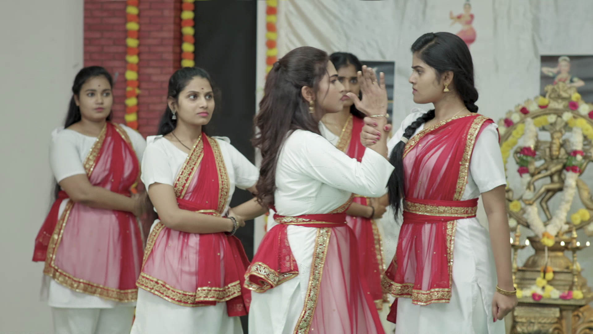 Watch Saptapadi S1 Episode 24 on JioHotstar