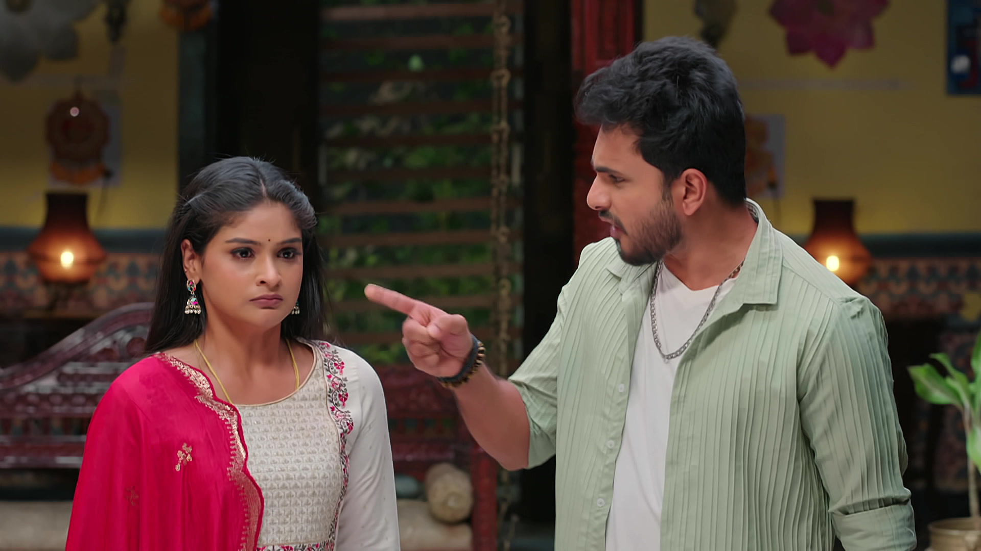 Watch Illu Illalu Pillalu S1 Episode 106 on JioHotstar