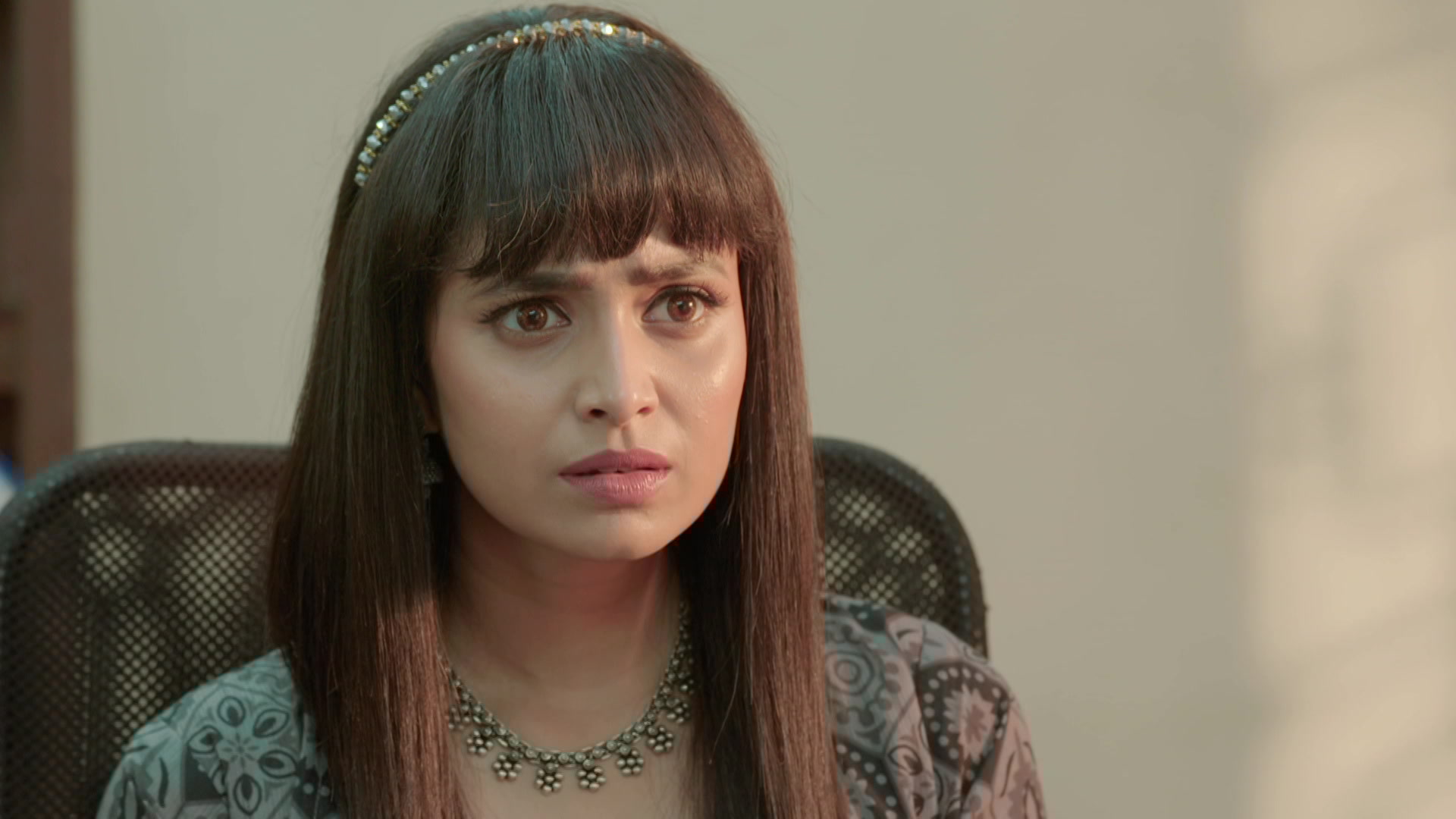 Stream Sindhu Inquires Dixit Season 1 Episode 814 – Sindhu Inquires Dixit on Hotstar