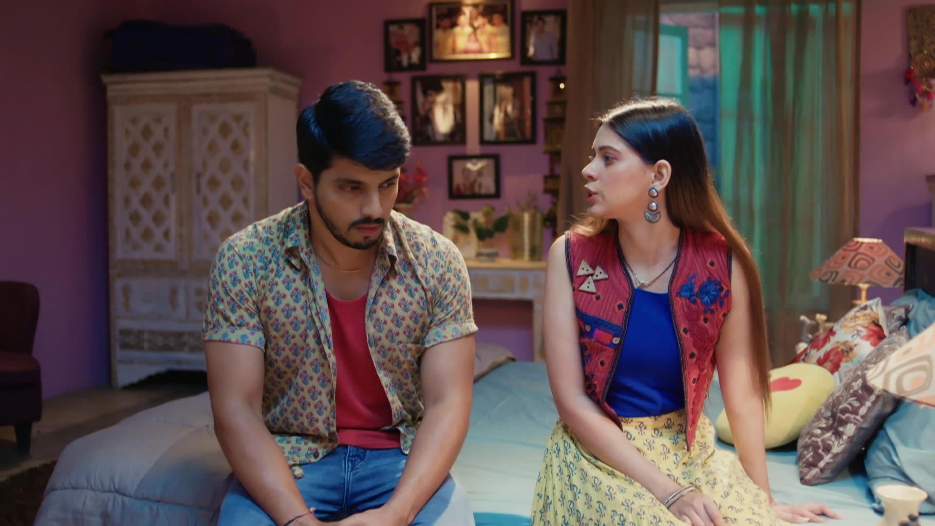 Watch Pandya Store S1 Episode 532 on JioHotstar