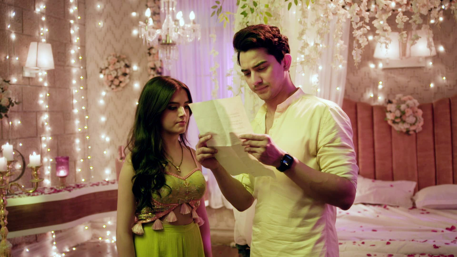 Watch Pandya Store S2 Episode 1085 on JioHotstar