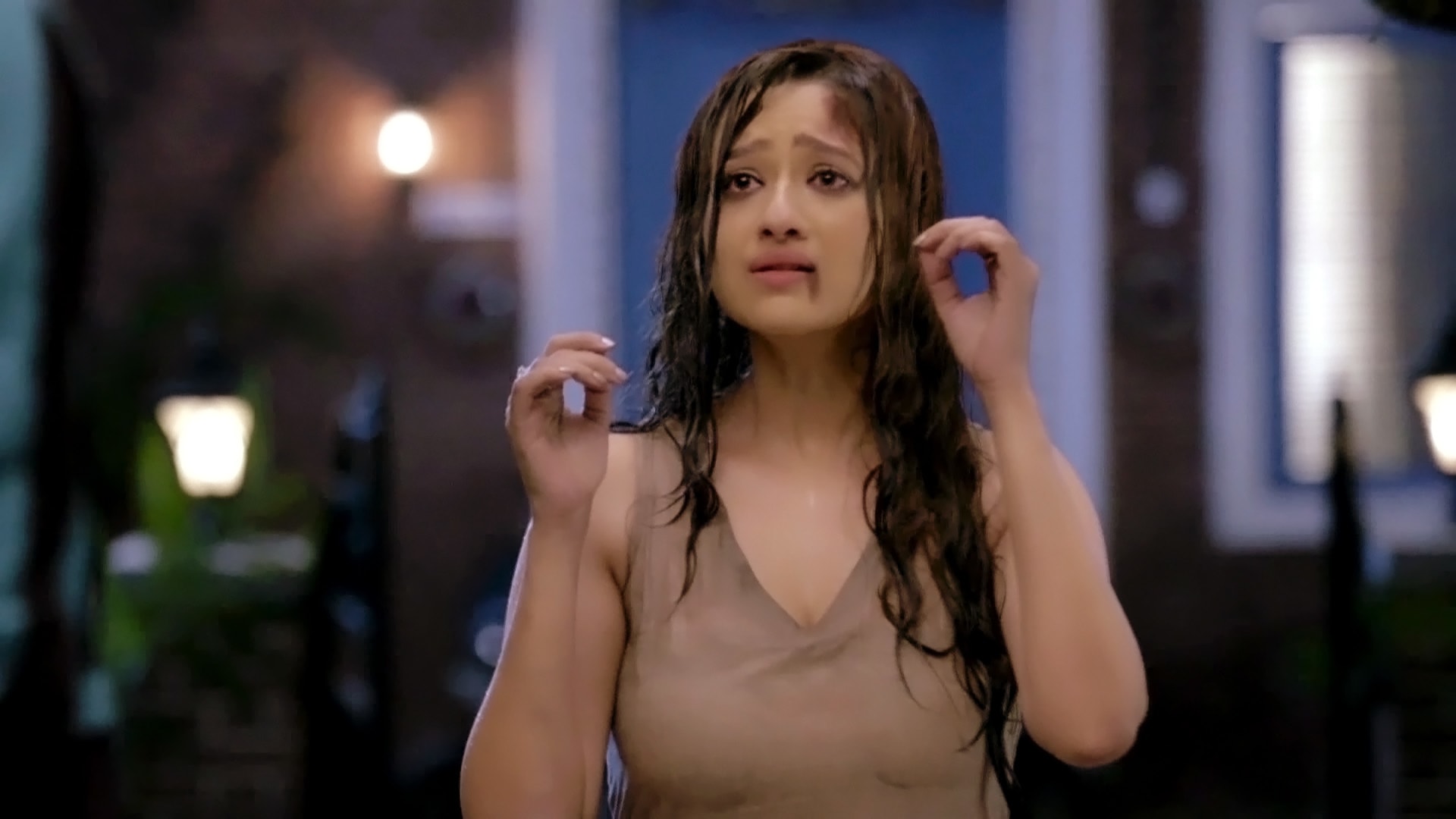 Watch a clip from Kavya enters Anupama's house - Promo on Hotstar