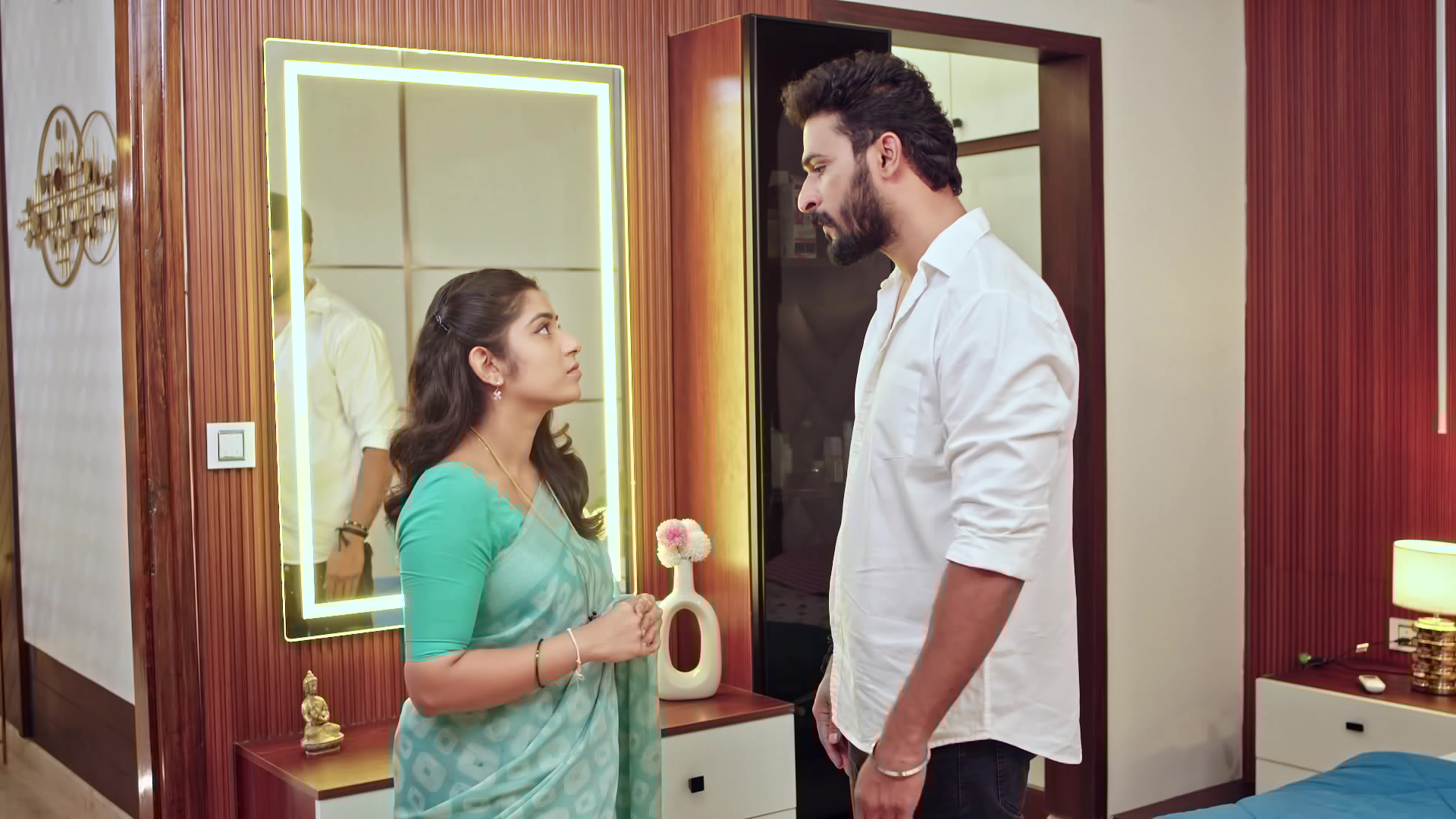 Watch Neenadhe Naa Episode 246 on JioHotstar