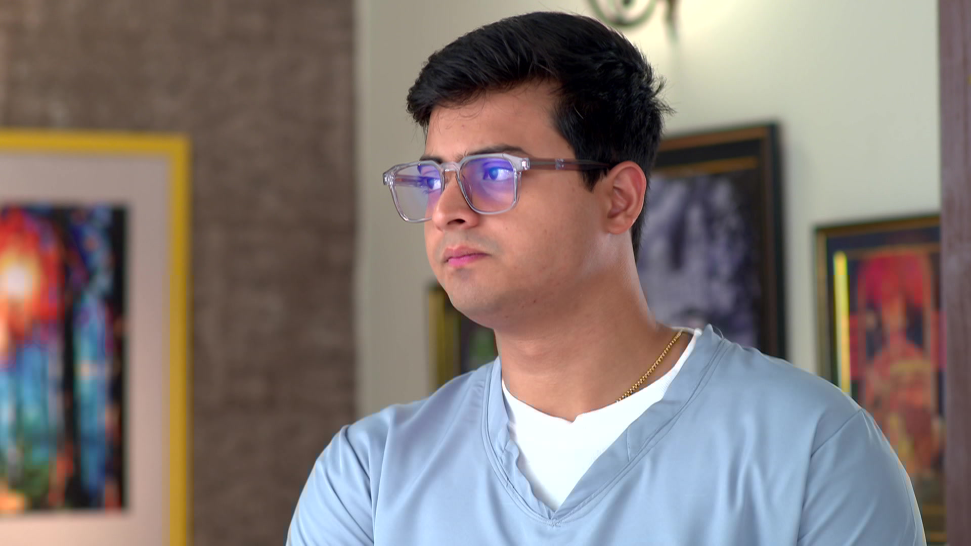 Watch Anurager Chhowa Episode 931 on JioHotstar