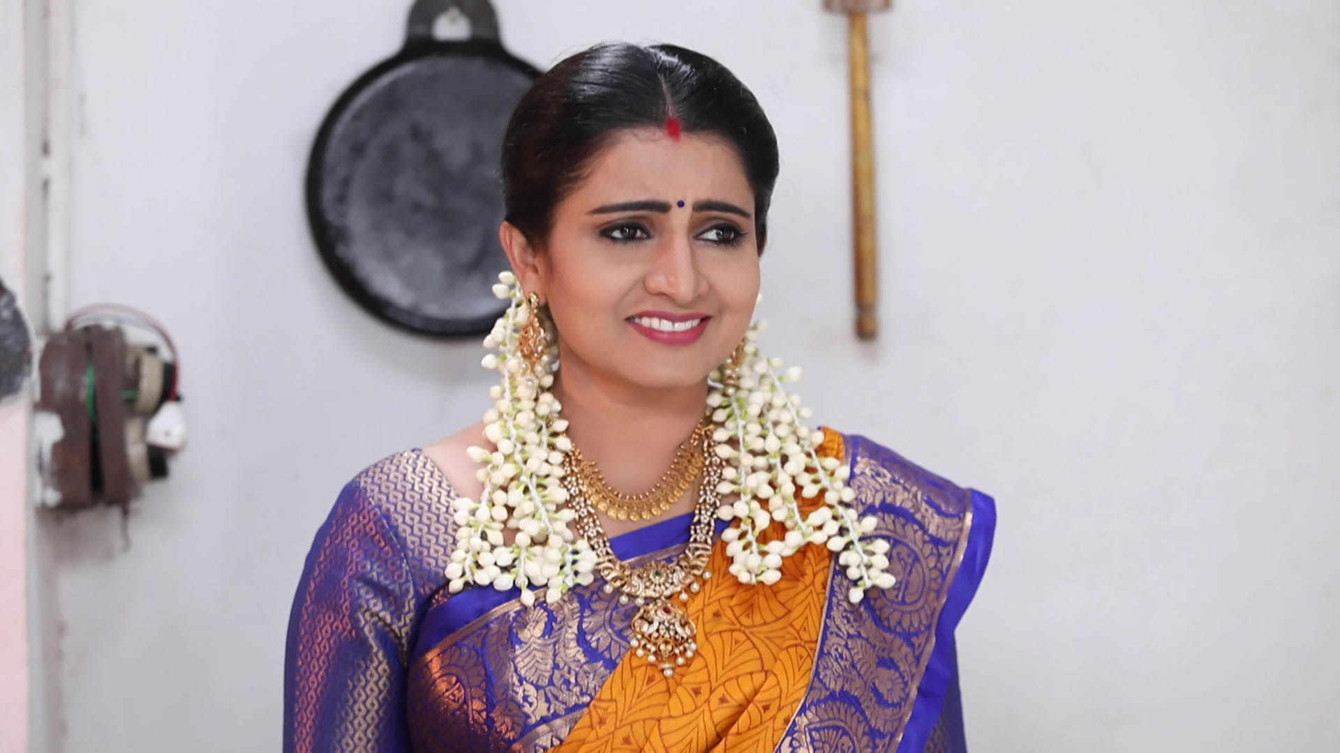 Stream A Ceremony for Dhanam Season 1 Episode 517 – A Ceremony for ...