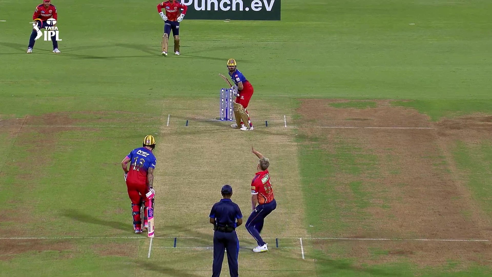 Breakdown of Virat Kohli's Cover Drive by Kedar Jadhav