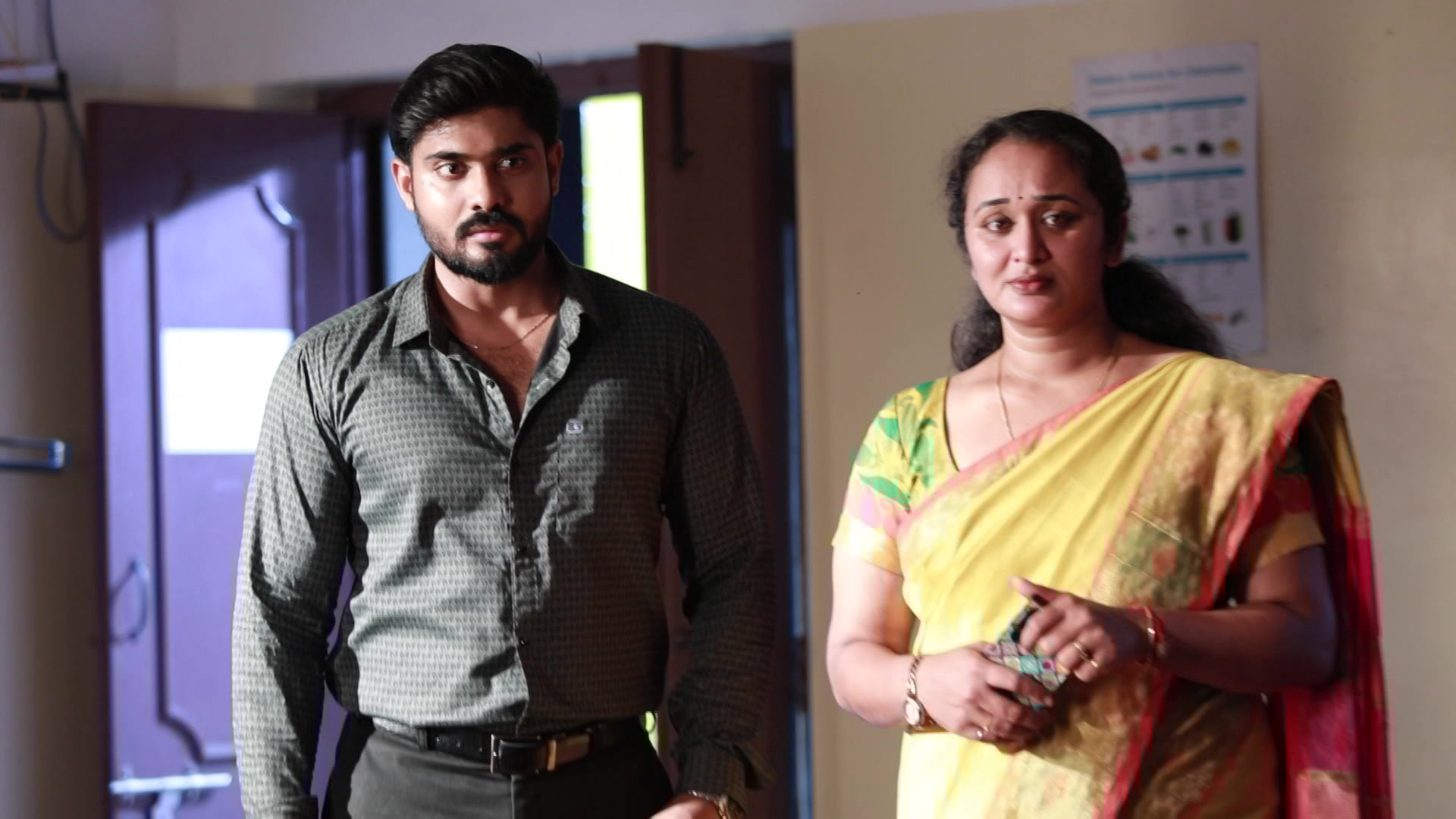 Watch Modhalum Kaadhalum S1 Episode 271 on JioHotstar