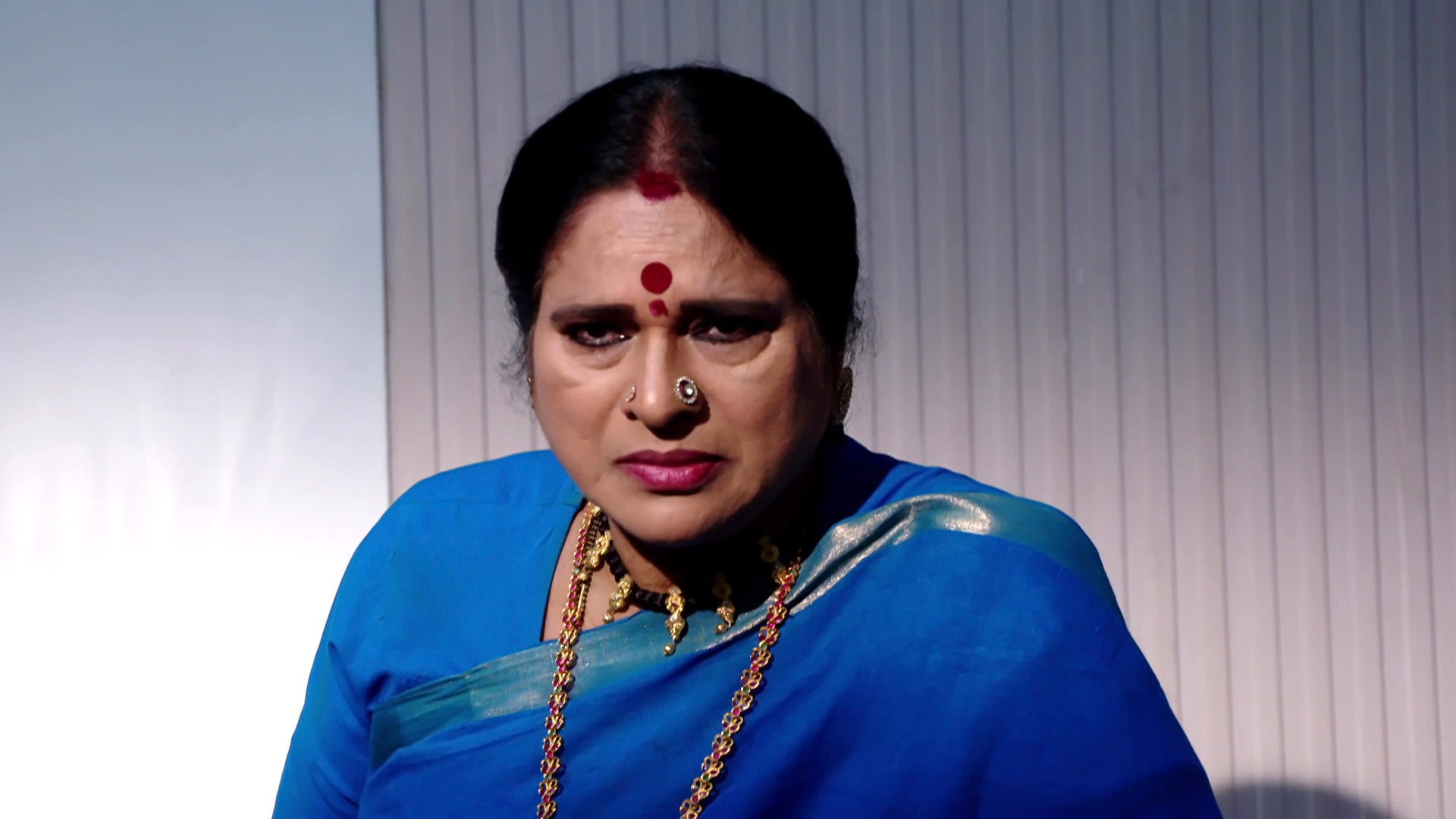 Watch Kumkuma Puvvu S8 Episode 1002 on JioHotstar